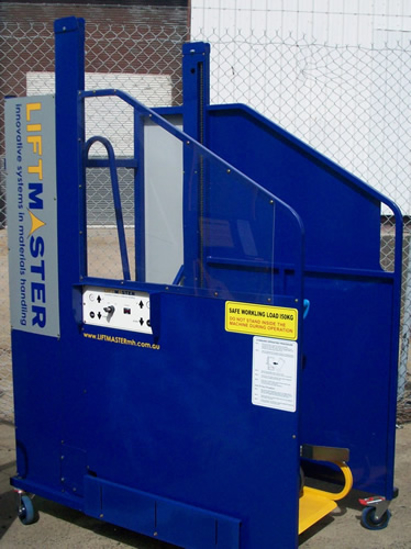 Bin Lifter 1000 Kg : Waste Bin Lifters : Bin Lifting 1000 Kg : Castor ...